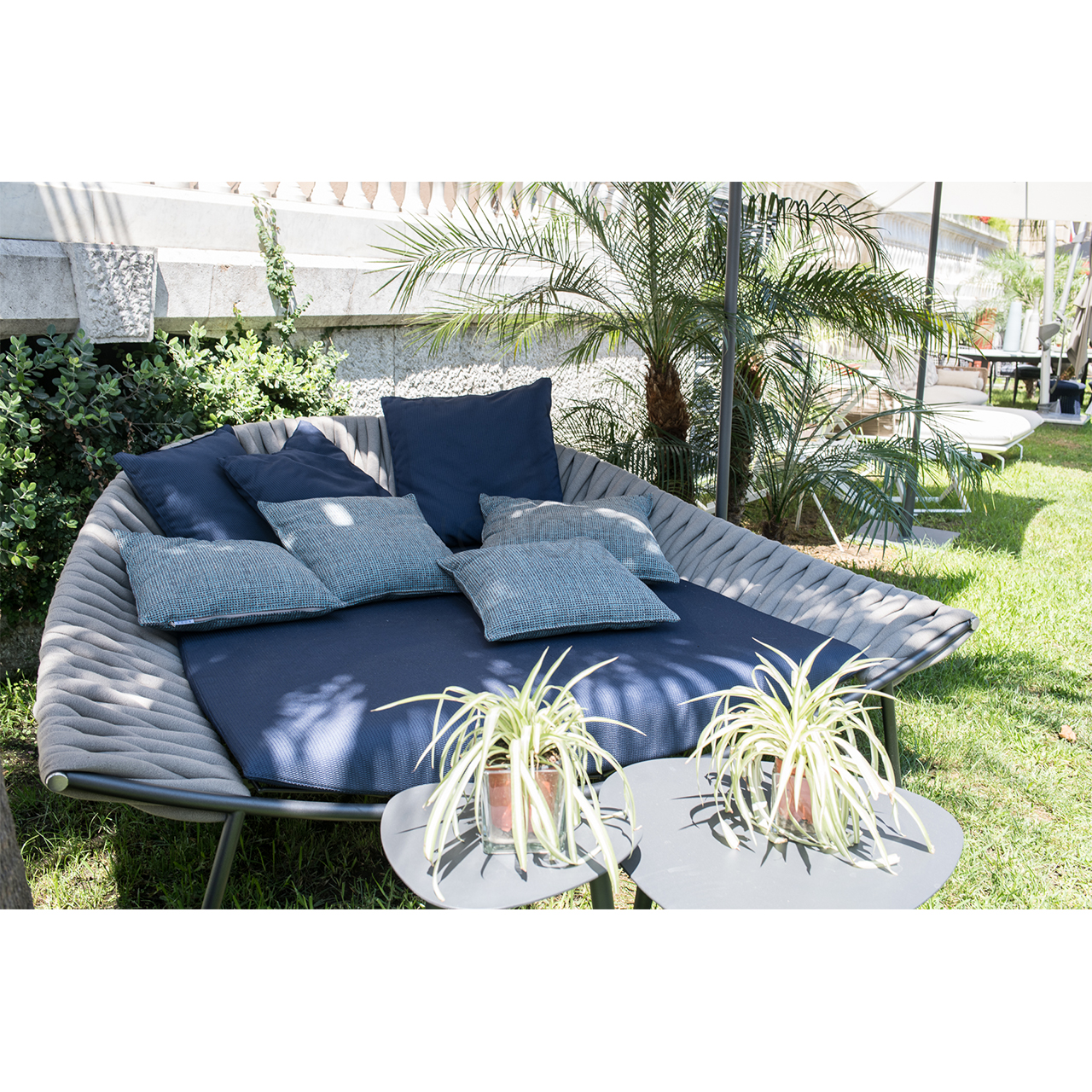 Roda - Daybed ARENA 001 - LONGHO | Design Concept Store