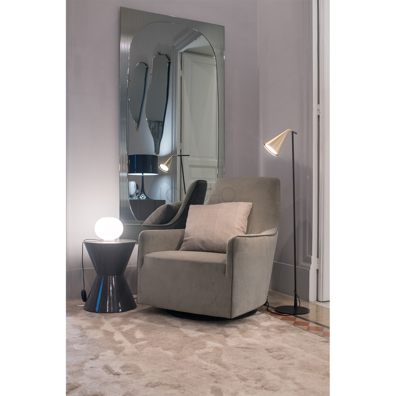 Tooy - Lampada da terra Gordon 561.61 ottone - LONGHO | Design Concept ...