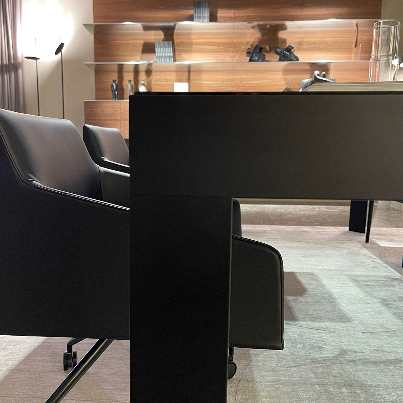 Unifor - Tavolo direzionale Naos - LONGHO | Design Concept Store