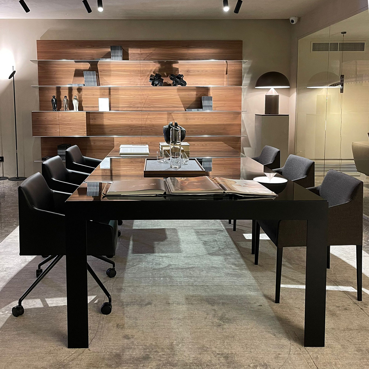 Unifor - Tavolo direzionale Naos - LONGHO | Design Concept Store