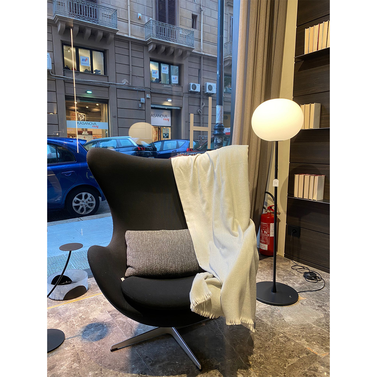 Flos - Lampada da terra Glo-Ball F1 nero opaco - LONGHO | Design ...