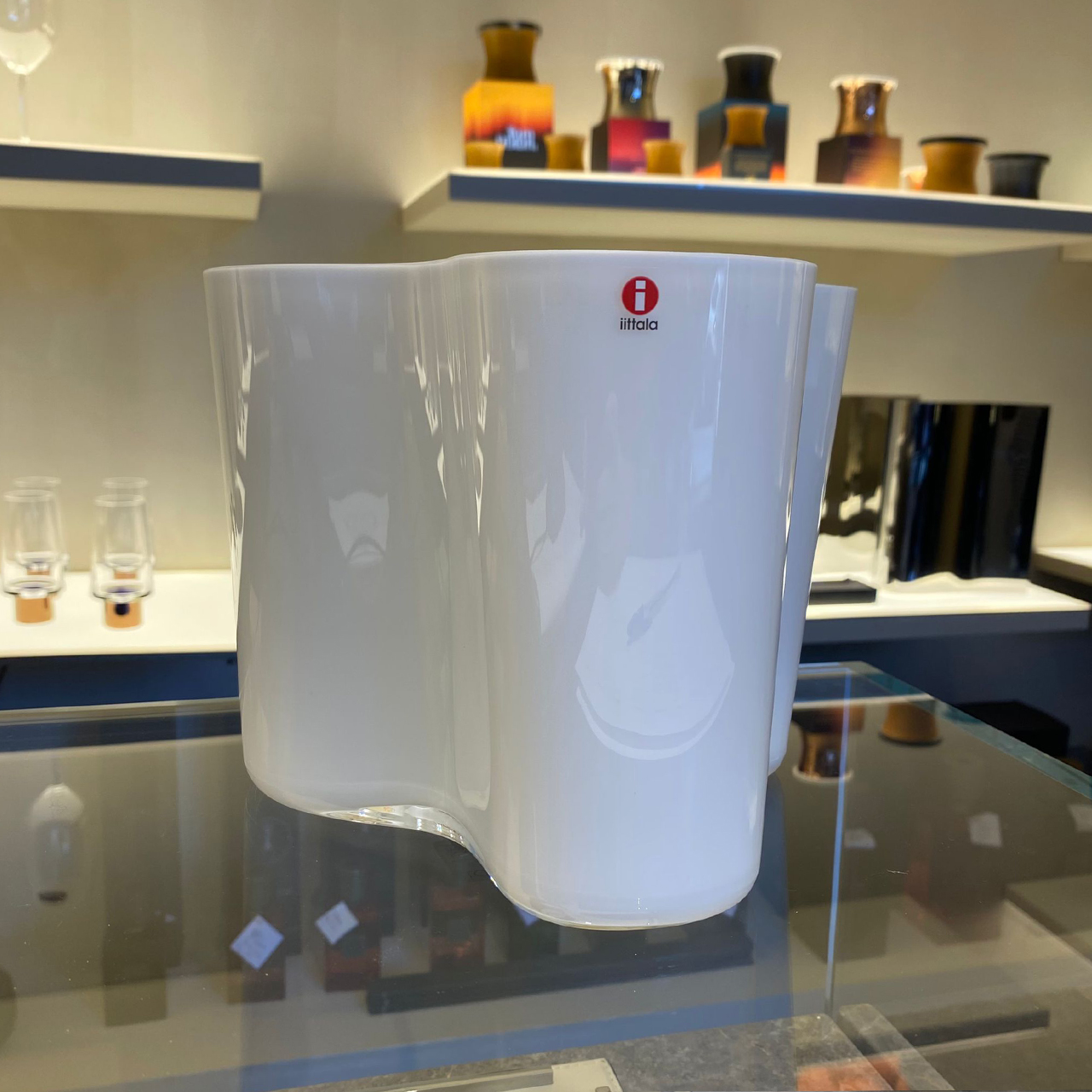 Iittala - Vaso Alvar Aalto 160mm Opal - LONGHO | Design Concept Store