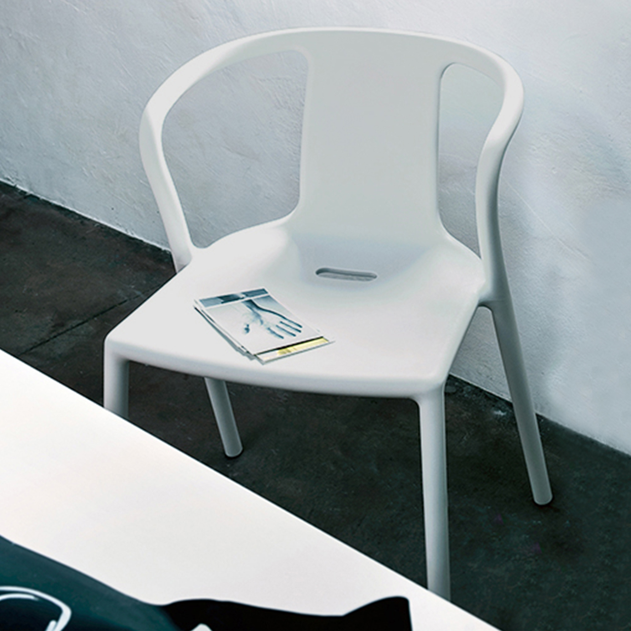 Magis - Sedia Air-Armchair arancio - LONGHO | Design Concept Store