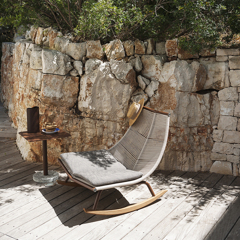 Roda - Poltrona a dondolo Laze 003 con cuscino seduta - LONGHO | Design ...
