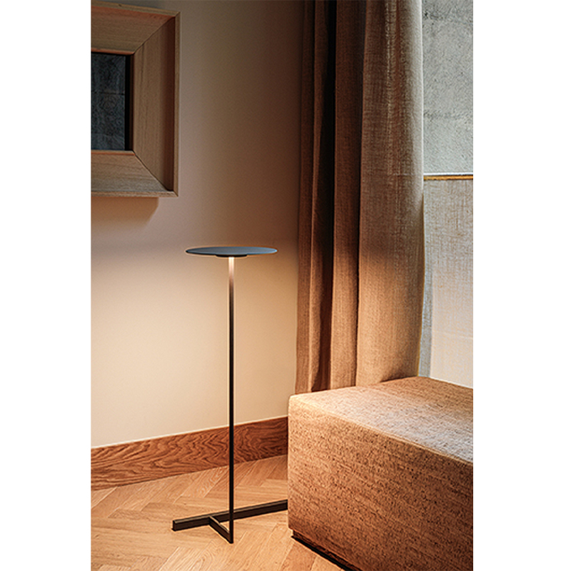 Vibia - Lampada da terra Flat 5957 verde - LONGHO | Design Concept Store